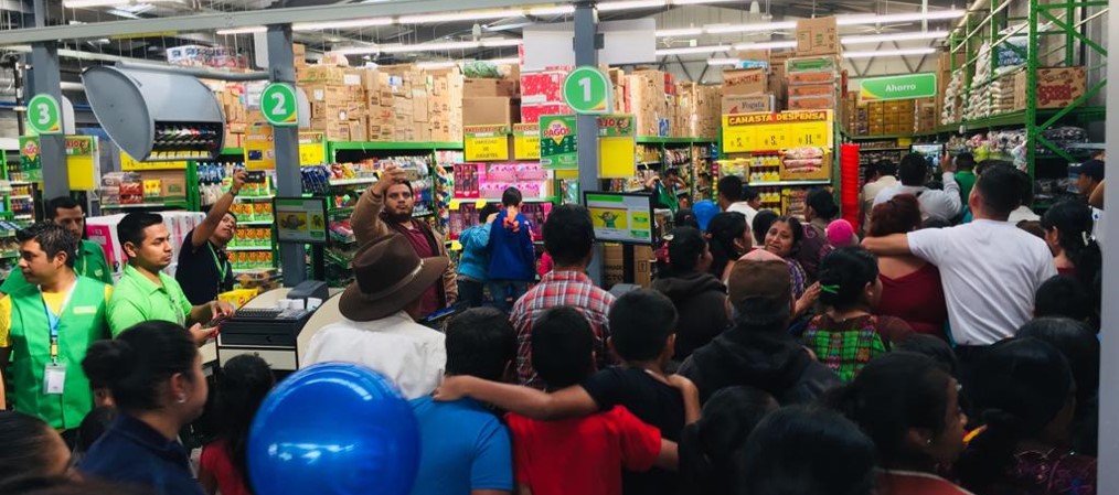 Despensa Familiar inaugura su nueva tienda en Asiole